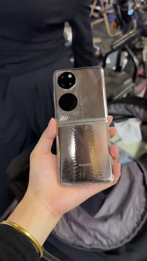 手机双卡只显示一张卡怎么回事