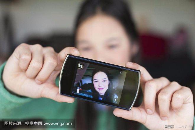 如何查看别人的QQ相册游戏截图