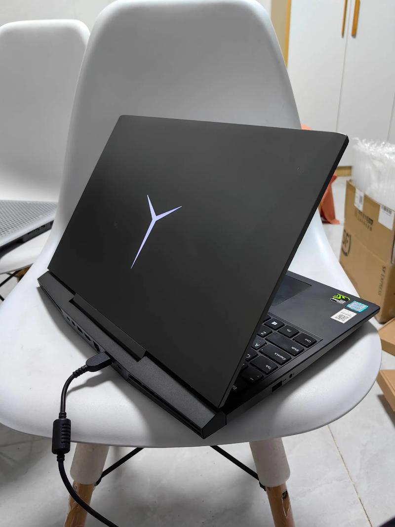 拯救者y7000p测评图标