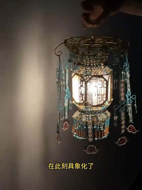 梦见屋顶的灯掉下来了图标