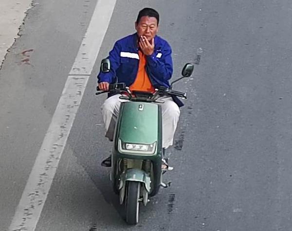 骑电瓶车没带头盔被拍照会扣分吗图标