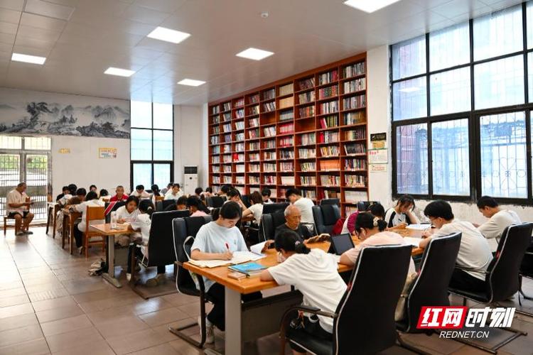 国家图书馆开馆闭馆时间图标