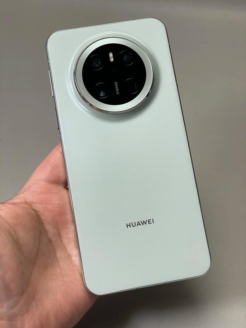 华为mate70标准版