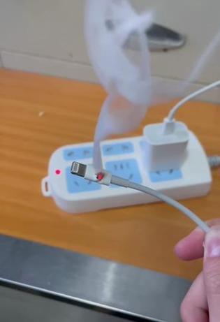 苹果笔记本充电器接头烧了截图
