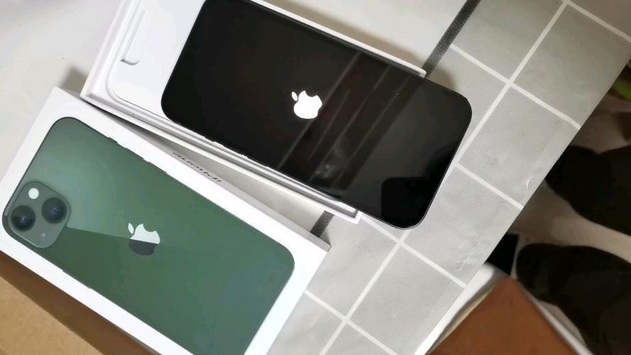 iphone开机界面截图