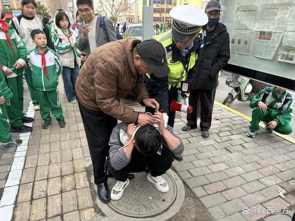 警察叔叔抓小偷的游戏图标