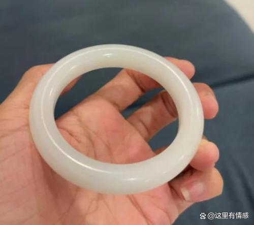 想把玉卖掉哪里可以收图标
