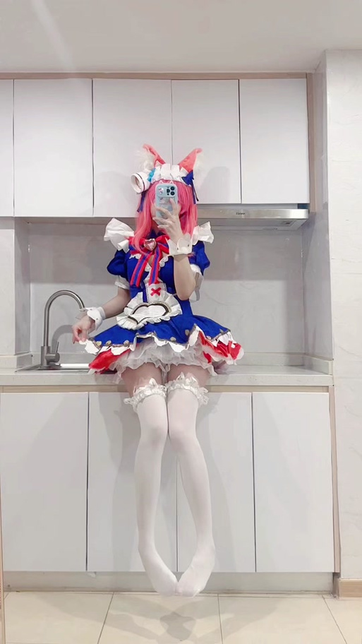 cos女仆咖啡图标