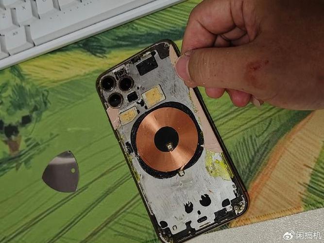 iphone11后盖缝隙图标