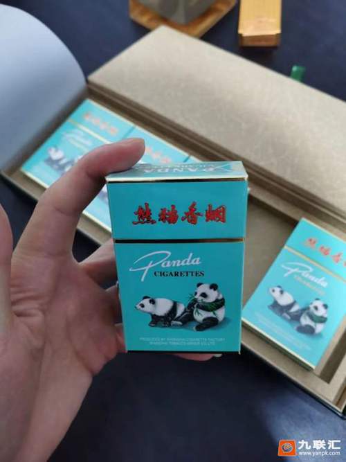 绿盒熊猫香烟图标