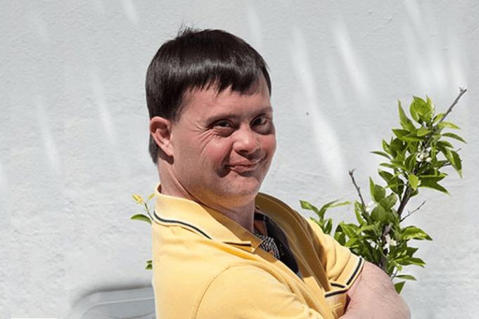自闭症孩子面容特征图标