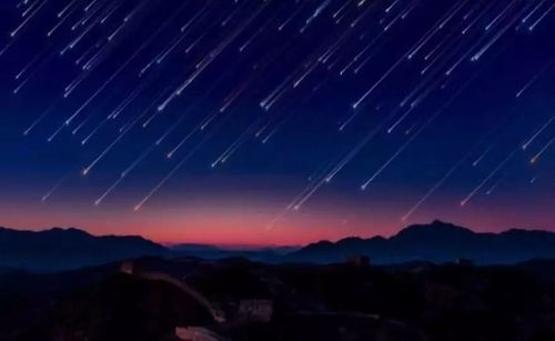 流星划过天空 视频图标