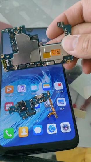 荣耀8xmax更换尾插小板教程视频截图