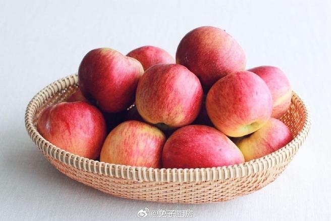 小苹果哪一年出来的图标