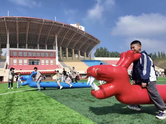 毛毛虫竞速图标