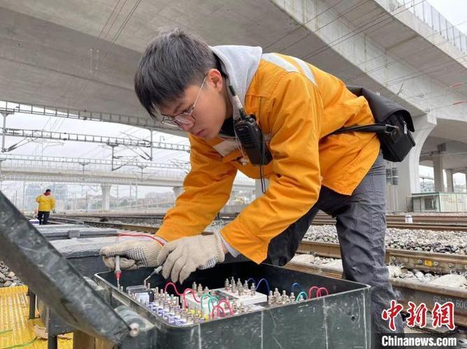电脑开机显示屏无信号图标
