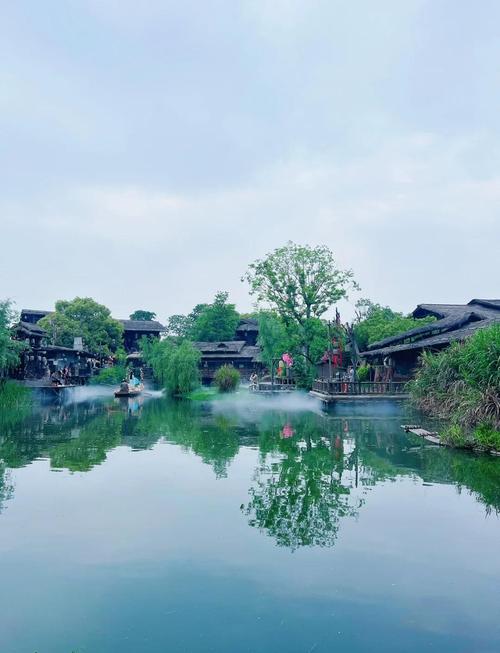 悠闲桃源小渔村图标