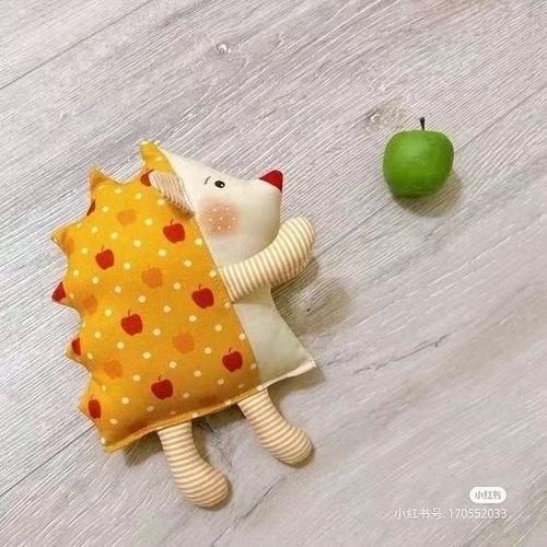 手工布娃娃的DIY制作图标