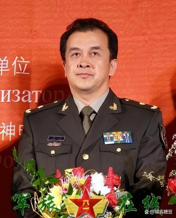 八一厂厂长历任厂长图标