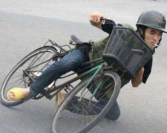 搞笑骑摩托车图片图标