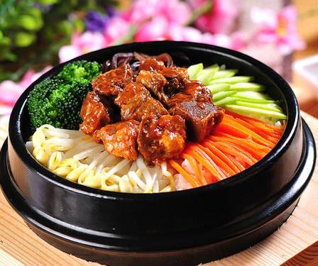 石锅拌饭