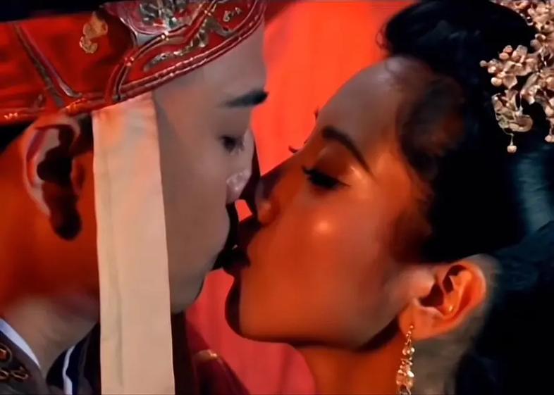 唐僧和女儿国王接吻图片大全