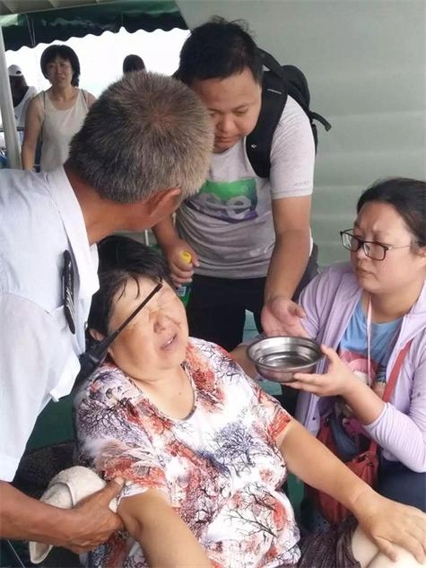 腹泻英文diarrhea图标