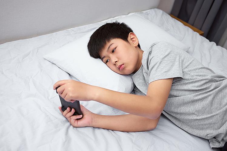 手机屏幕玩游戏滑不动图标