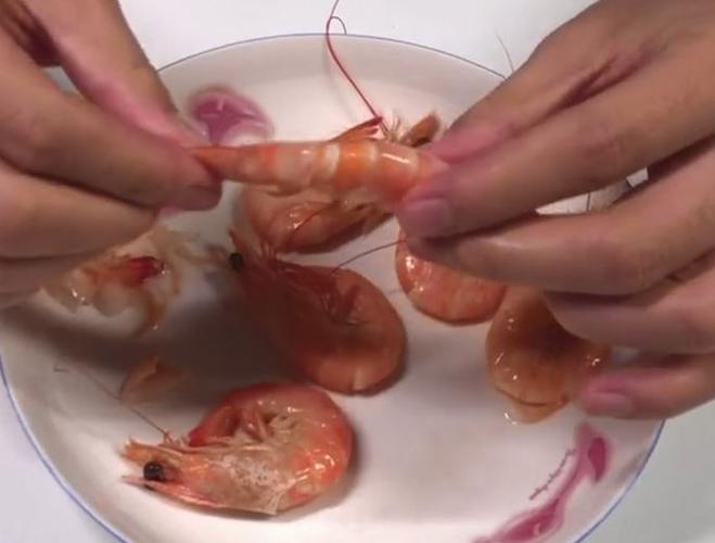 大虾剥下的虾皮怎么吃图标