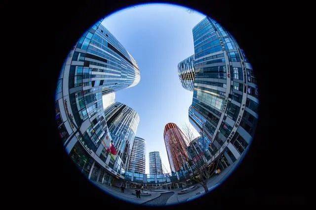 全知视角和开放性视角截图