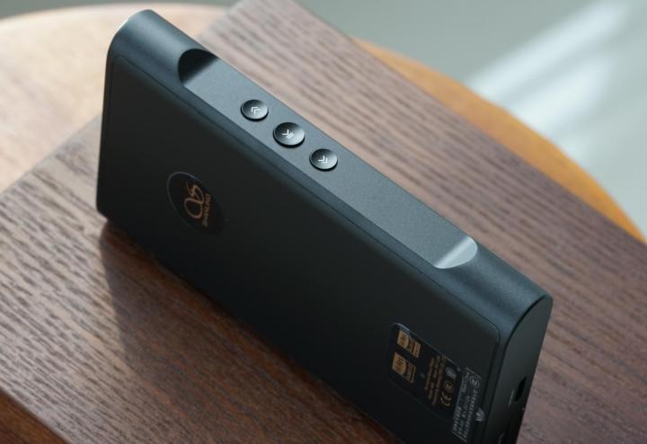 山灵up4对比飞傲btr5图标