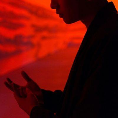 红衣服男头像图片大全图标