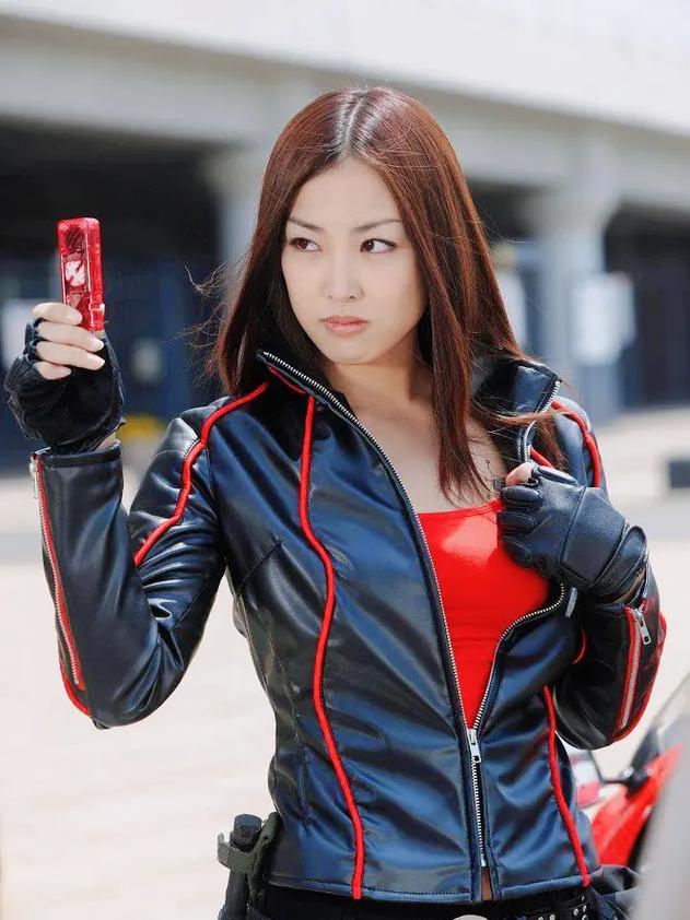 假面骑士w反派美女演员表图标