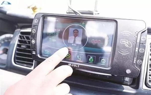 行车记录仪sos是什么意思图标
