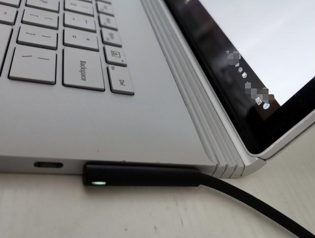 surface充电器灯亮充不进电图标