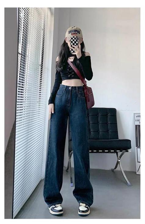 老师穿牛仔裤裆部凸起正常吗