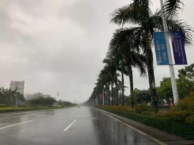 防城港明天会下雨吗