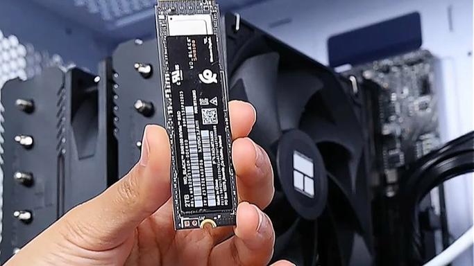 电脑连电视HDMI玩游戏会卡图标