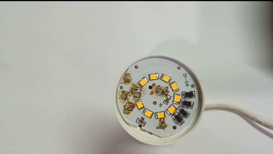 led灯通电后闪一下就灭了图标