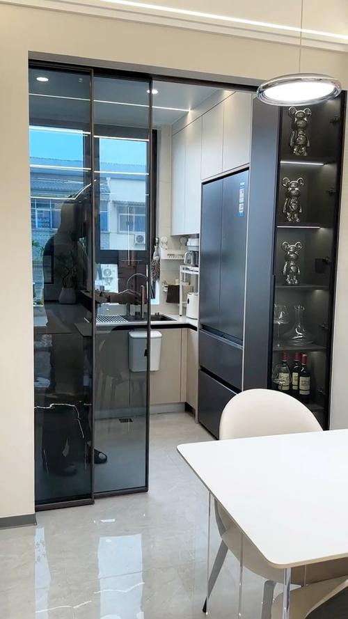 隐藏式推拉门截图