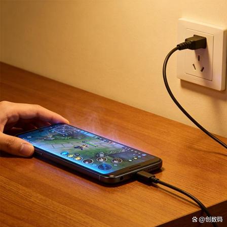 苹果边充电边玩手机截图
