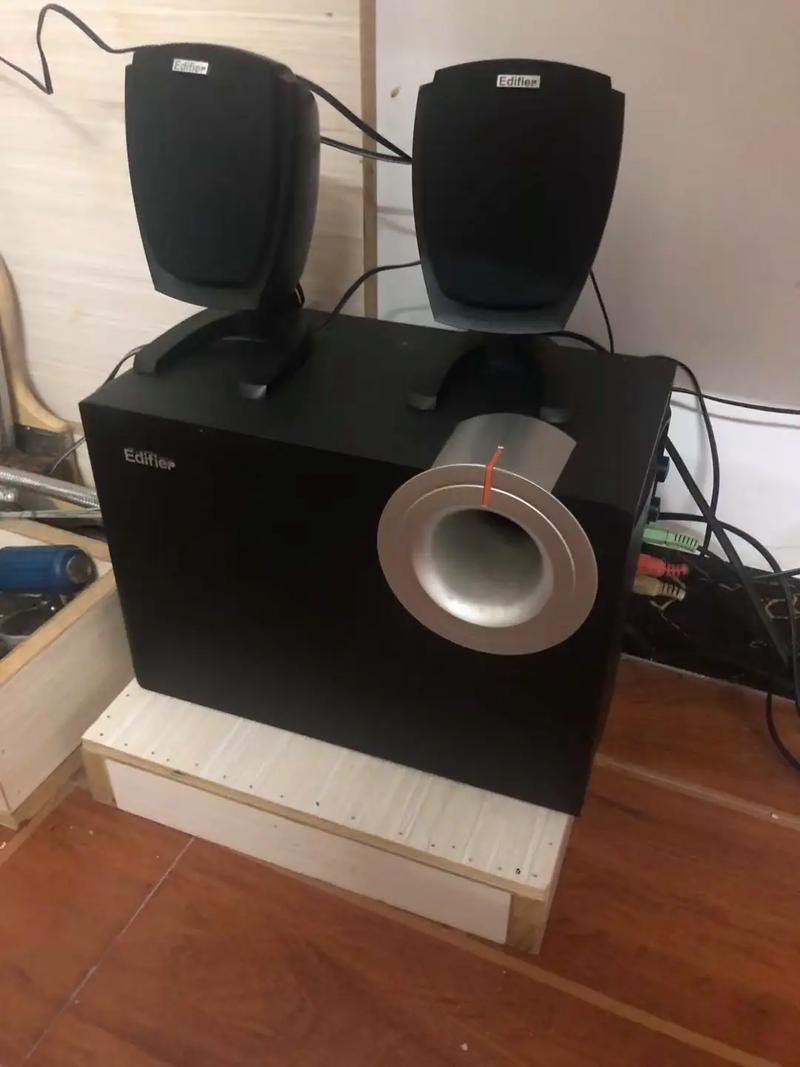 音响低音炮维修图标