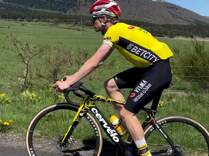 骑行100km很厉害吗图标