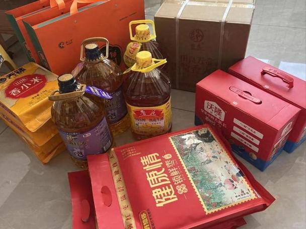 饭店过年给员工发什么福利图标