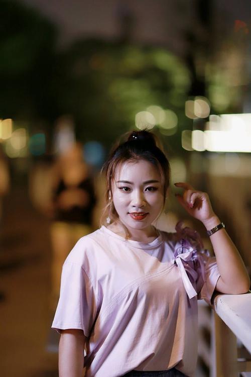佳能怎么拍夜景人像
