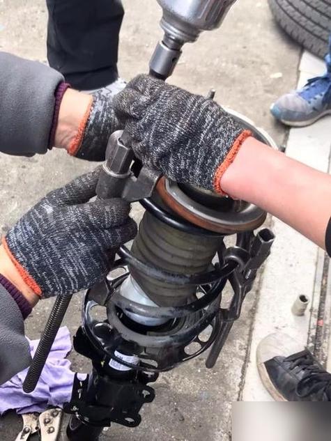 减震器换一个还是一对截图