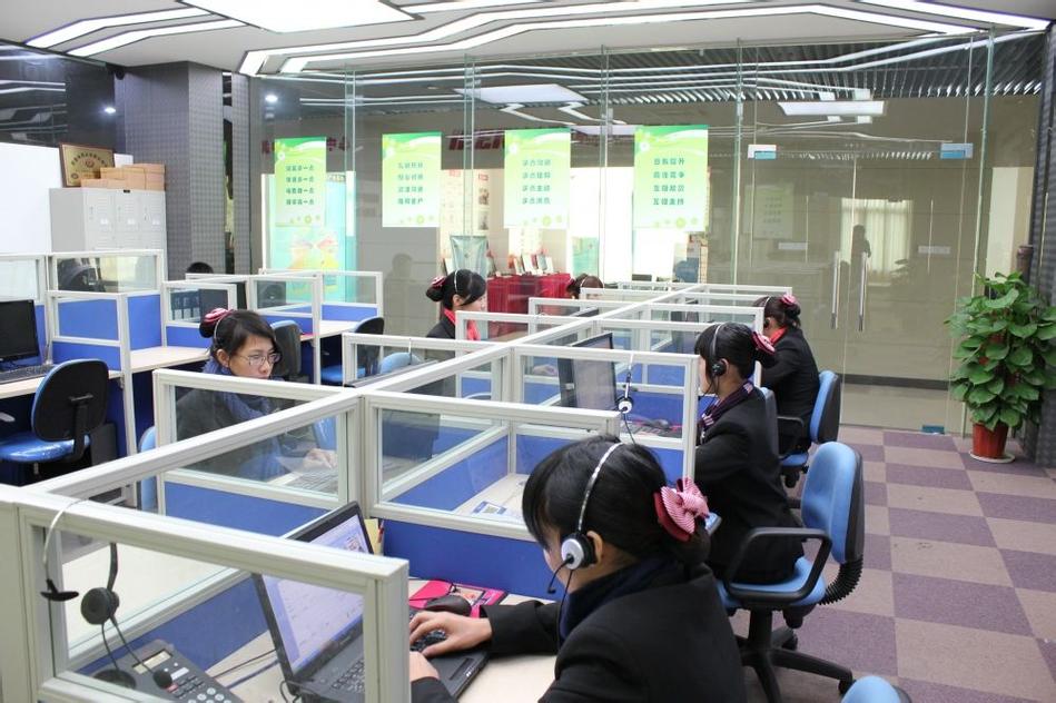 小霸王人工客服中心截图
