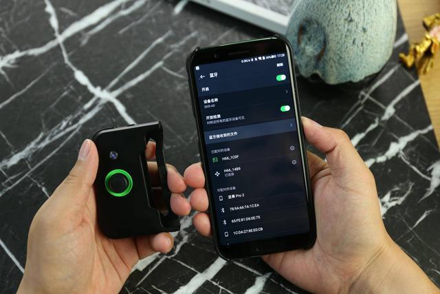 黑鲨游戏手柄怎么跟其他手机连接图标