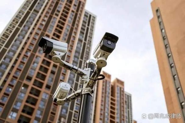 背对着监控摄像头能拍到前面吗缩略图