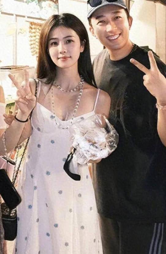白鹿和于正的渊源